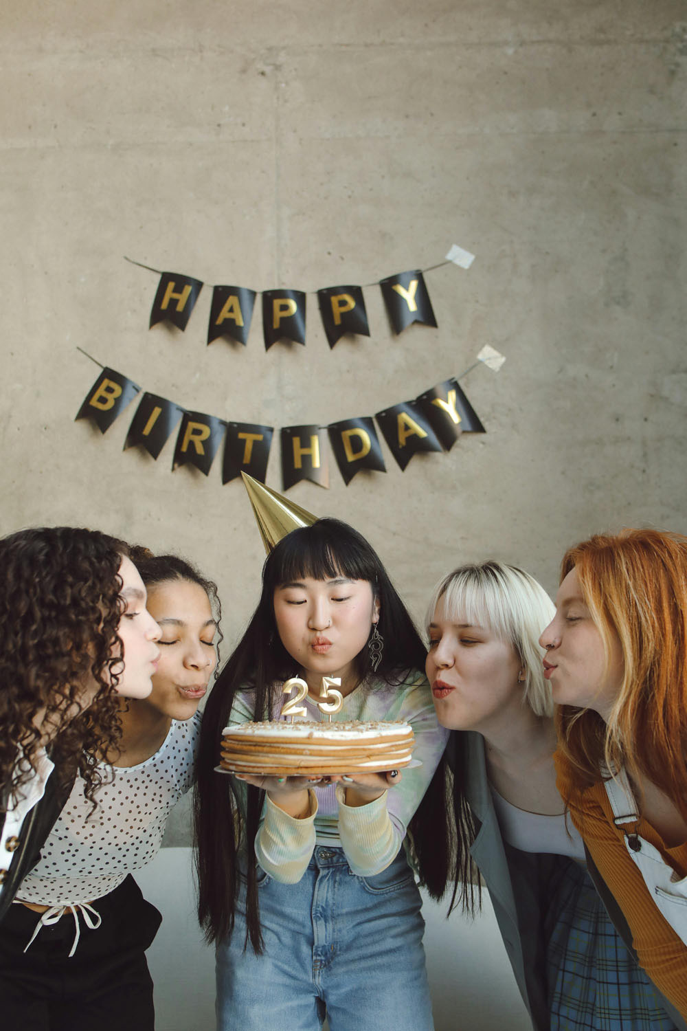 51+ Fun & Unique 25th Birthday Party Ideas - Best Status Pics – Fashion ...