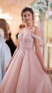 10 Cute Junior Prom Dress Ideas for Teens - Best Status Pics